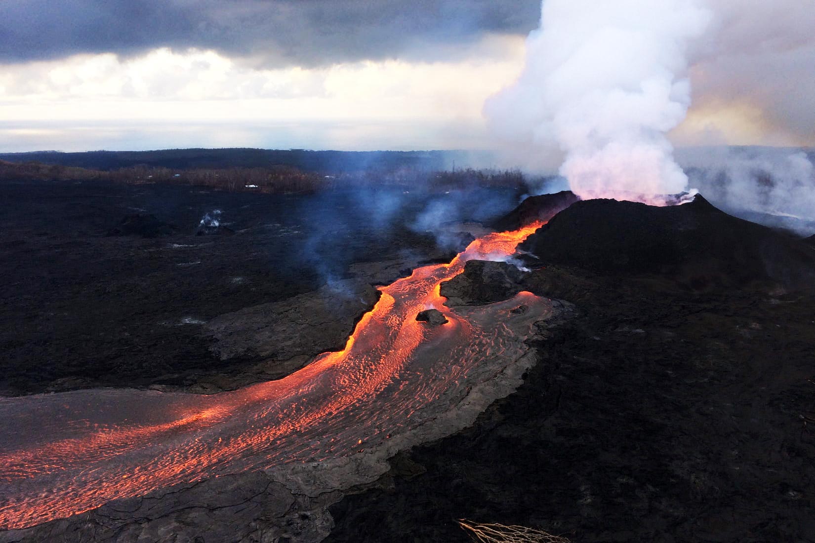 AN EPIC DRONE VIDEO OF LAVA FLOW – EdMaths